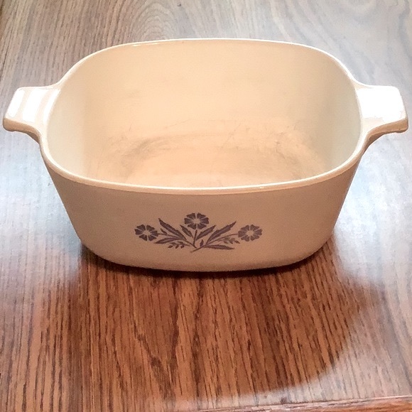 Corningware | Kitchen | Vintage Corningware Blue Cornflower Square ...
